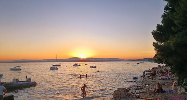 Plaža Crni Molo, Crikvenica – NikOO.eu